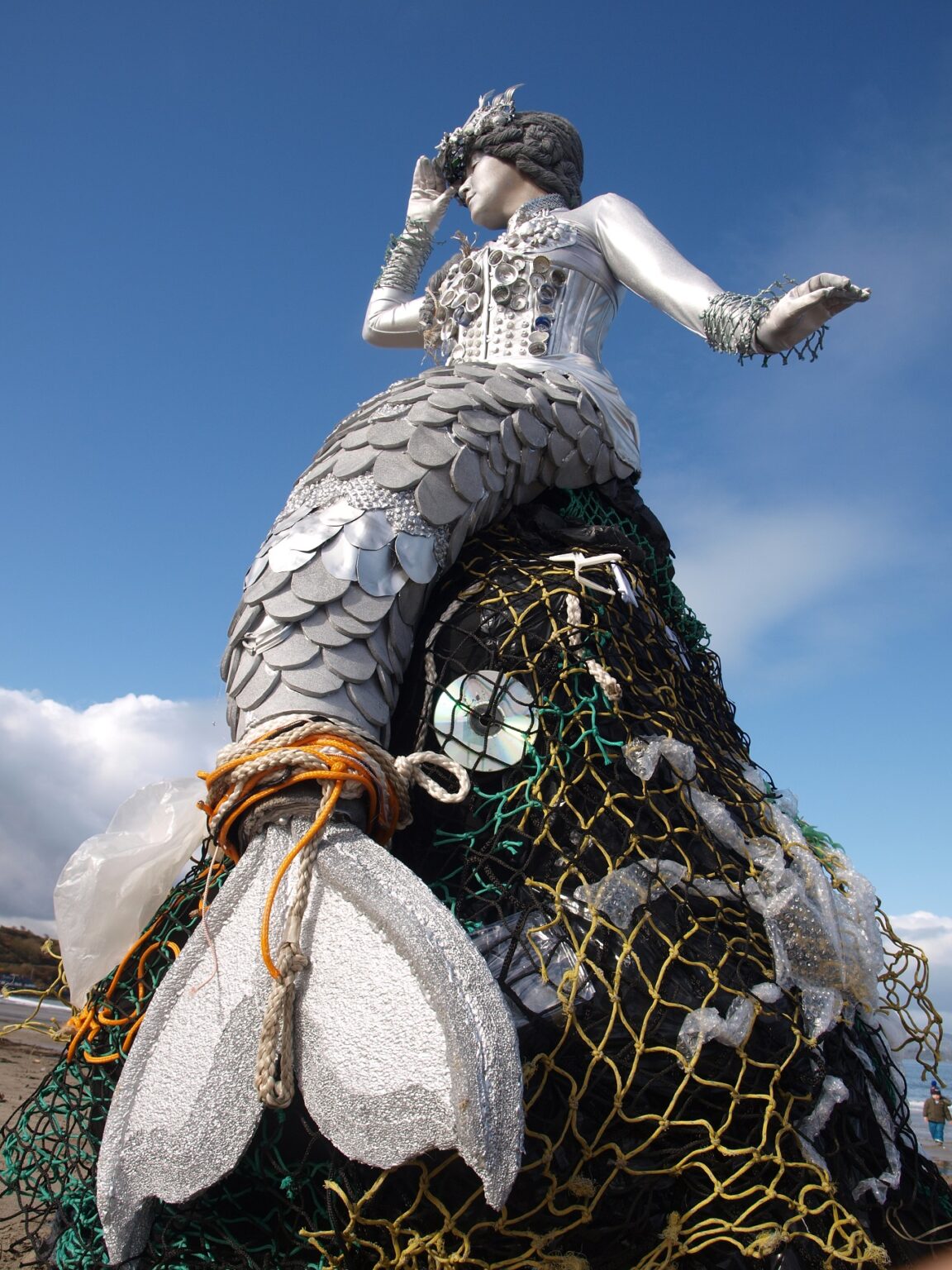 The Washed-Up Mermaid & Captain O'GOldie - Festival of the Sea Grimsby